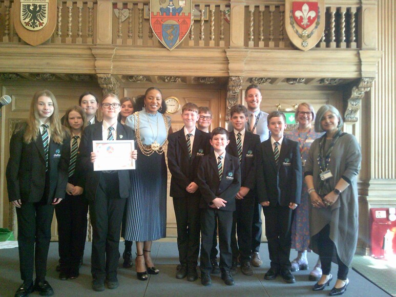 Eco-Committee Shines at Leeds Global Learning Awards - News - Oulton ...